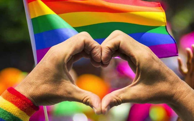 Cờ LGBT - Biểu tượng của cộng đồng người đồng tính